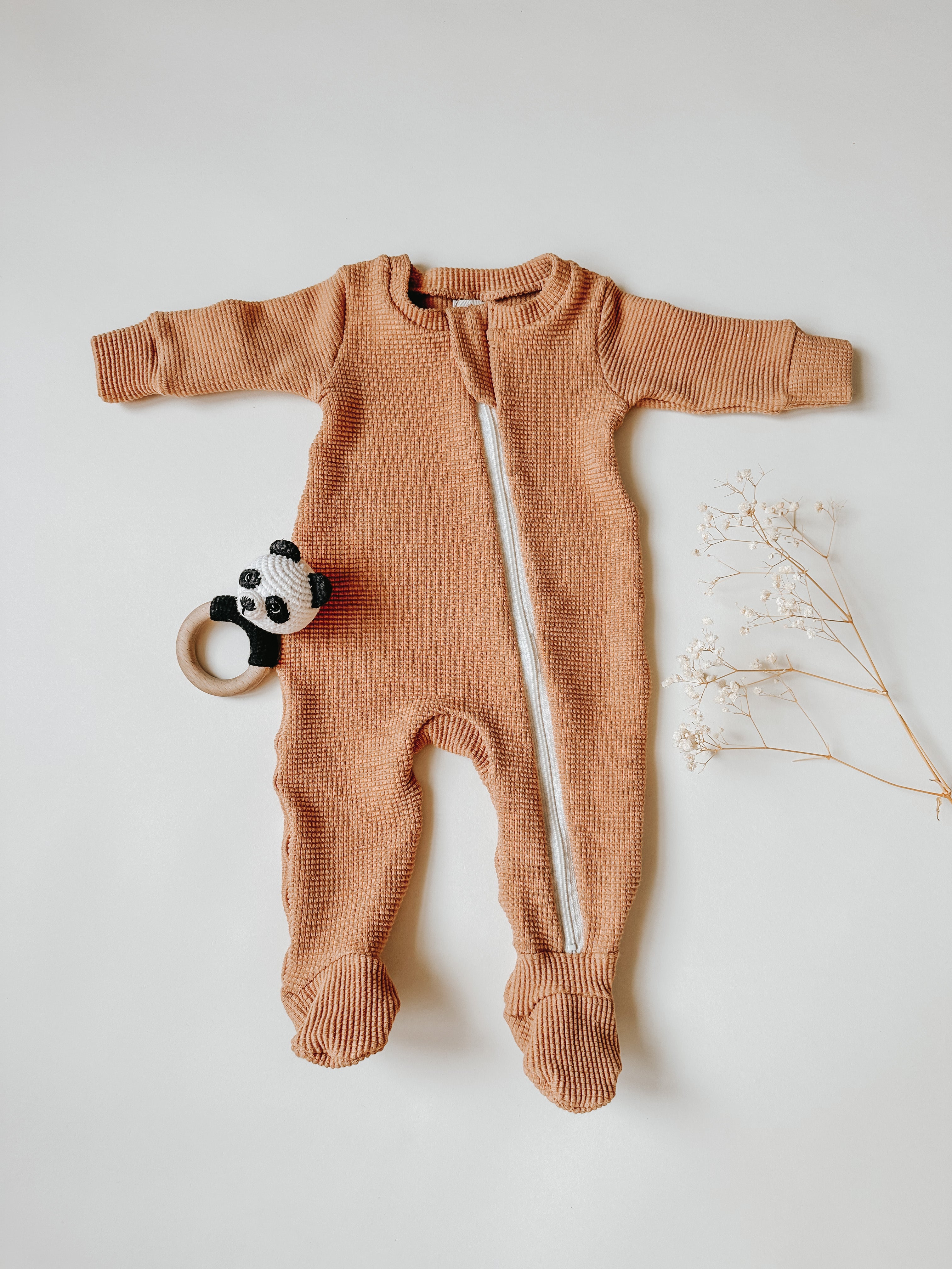Beezee Handmade Mom & Baby Accessories